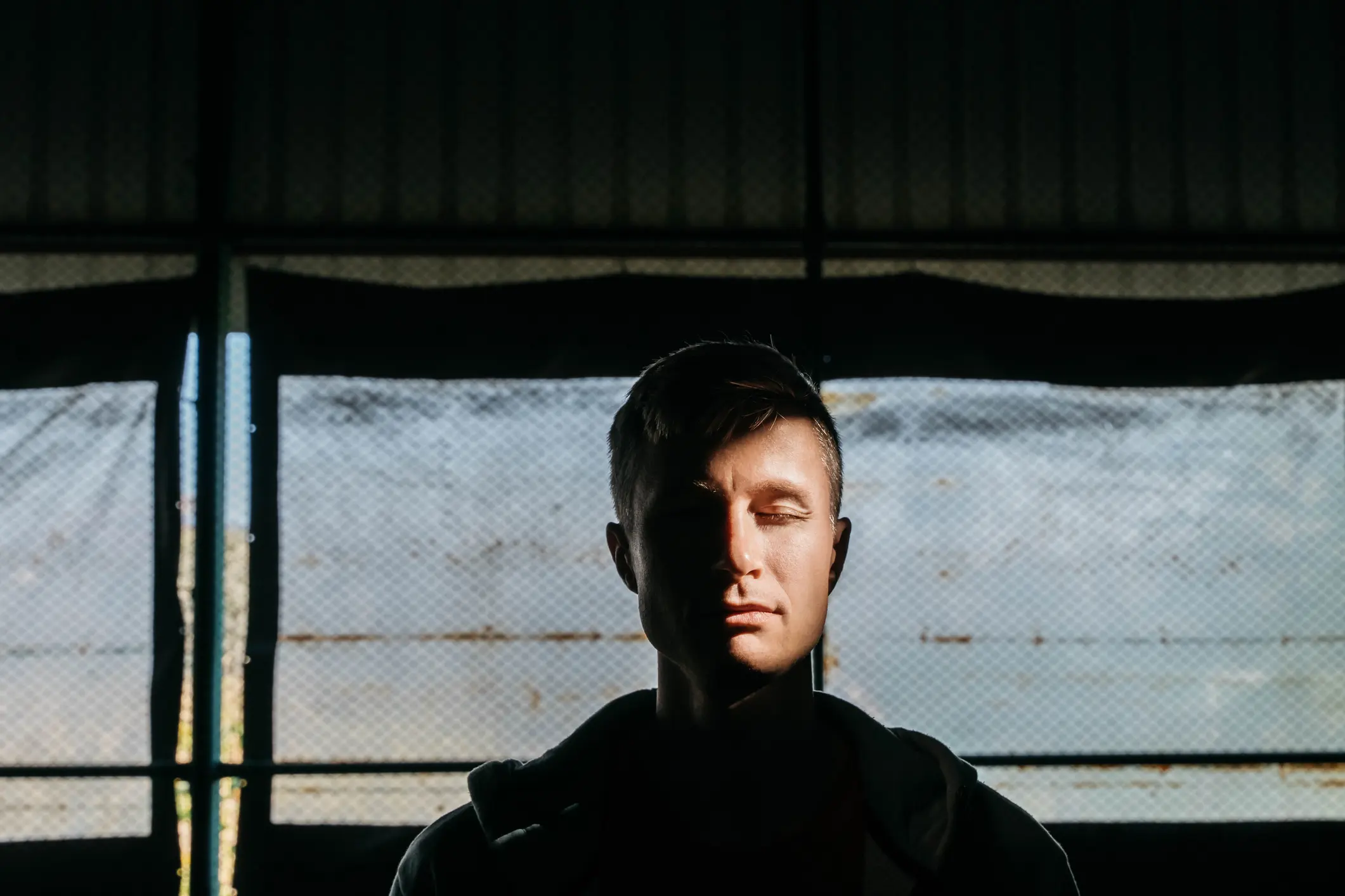 CPTSD vs PTSD: Key Differences & Treatment- PIW